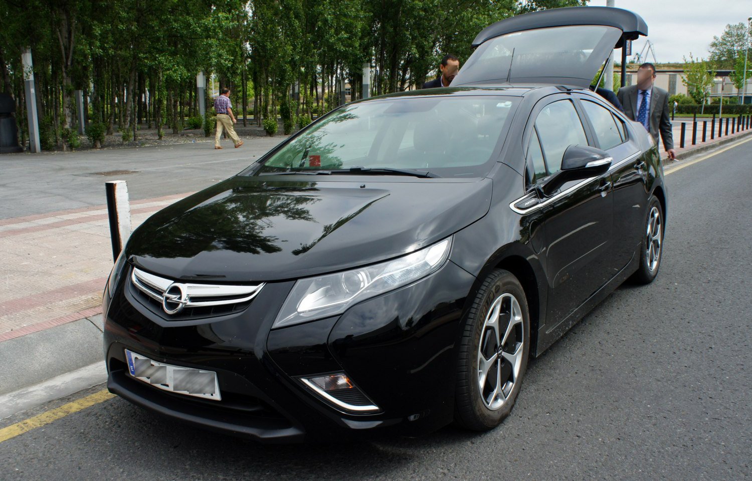 Opel Ampera technical specifications and fuel economy